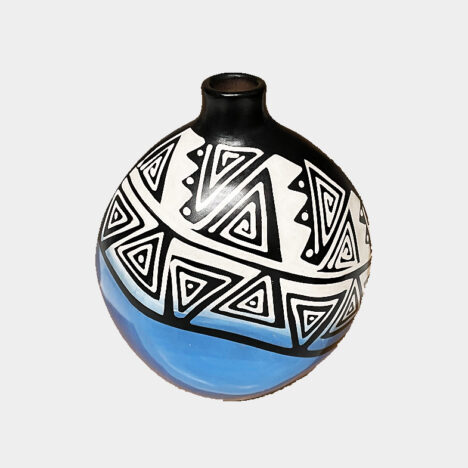 Pottery Vase | Handcrafted Chulucanas Pottery, Peru